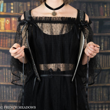 How to Lace a Front Lacing Corset – French Meadows